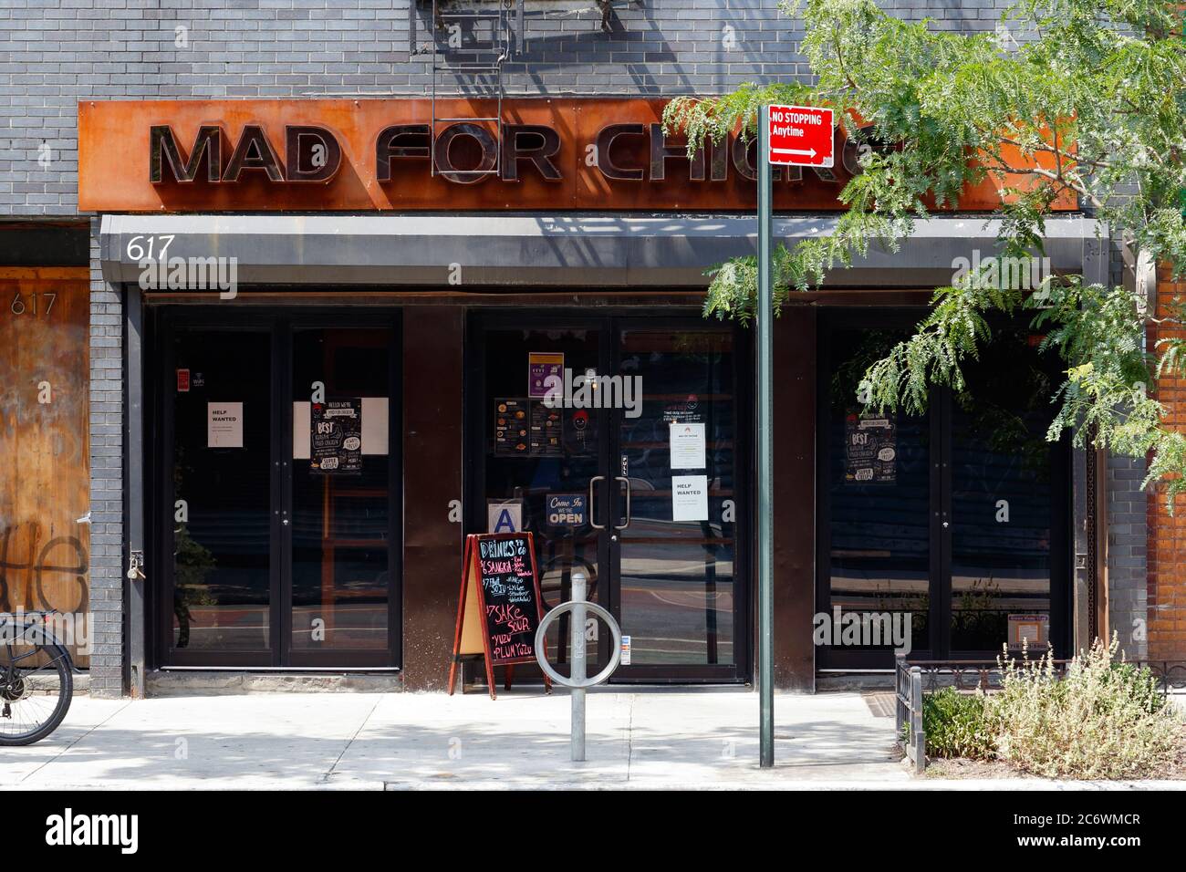 Mad For Chicken, 617 Grand St, Brooklyn, New York, NYC storefront photo ...