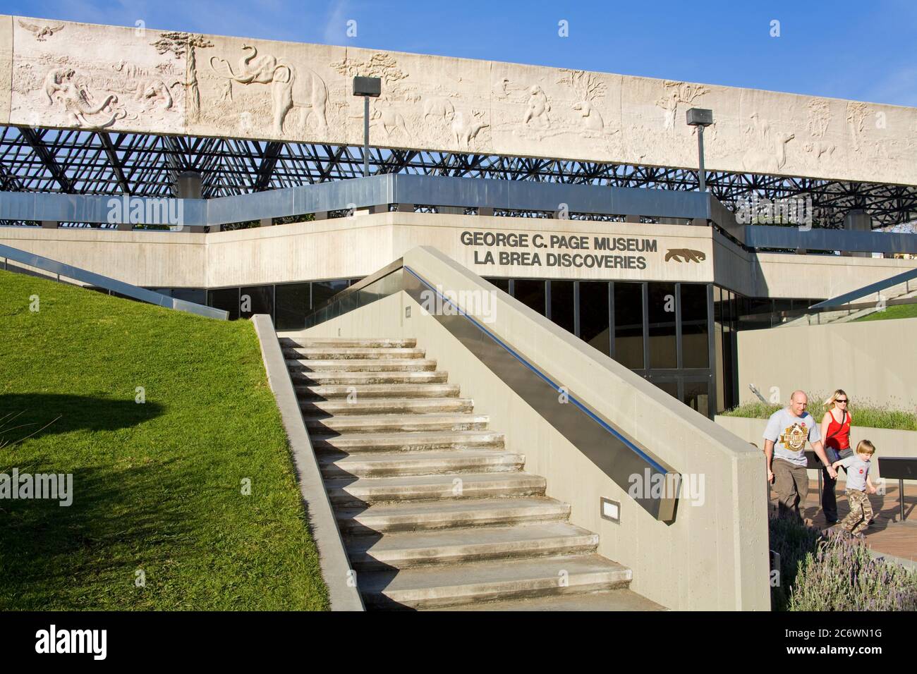 George C. page Museum, Wilshire Boulevard, Los Angeles, California, USA ...