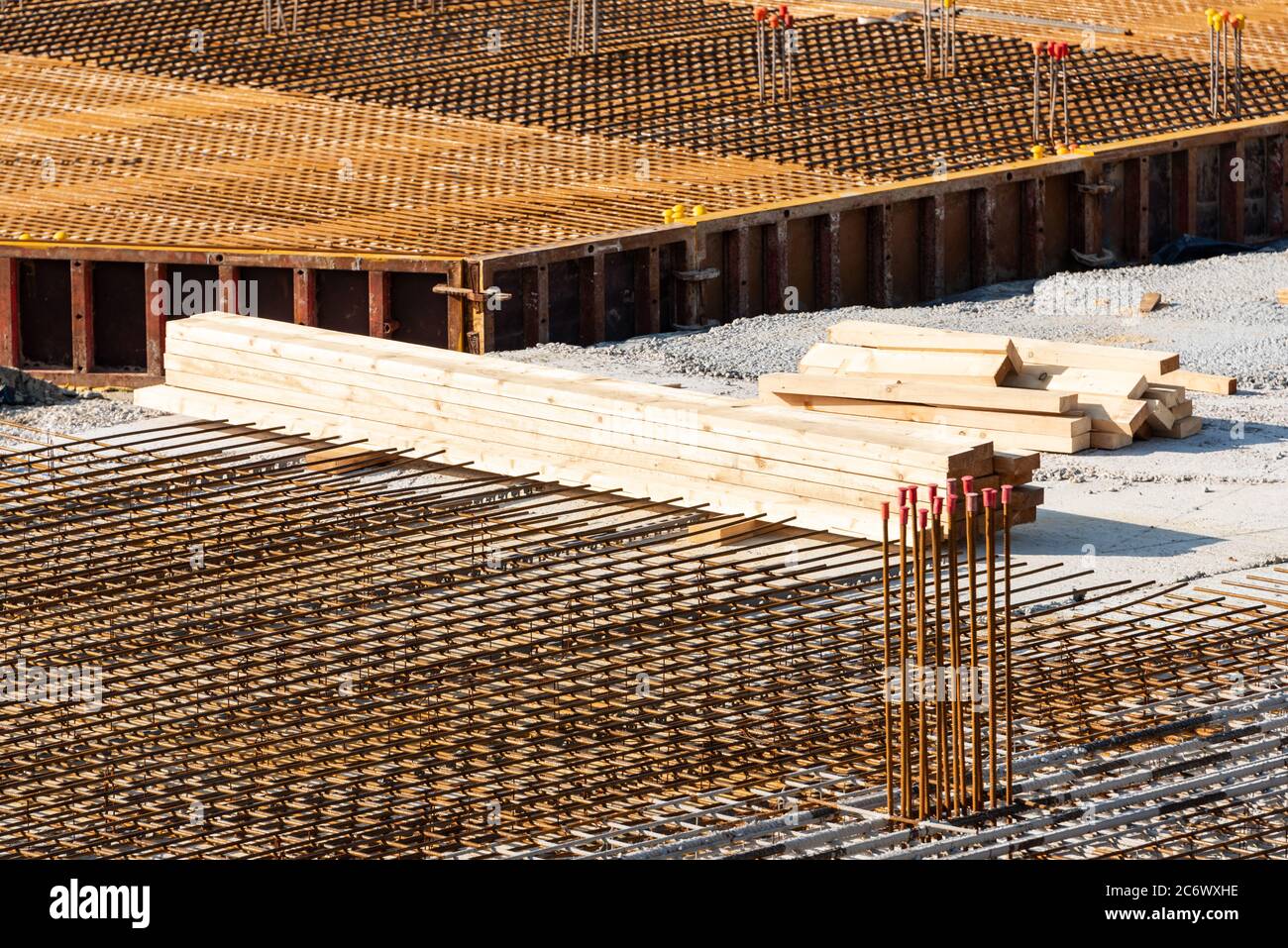 Steel rebar reinforcing concrete hi-res stock photography and images ...