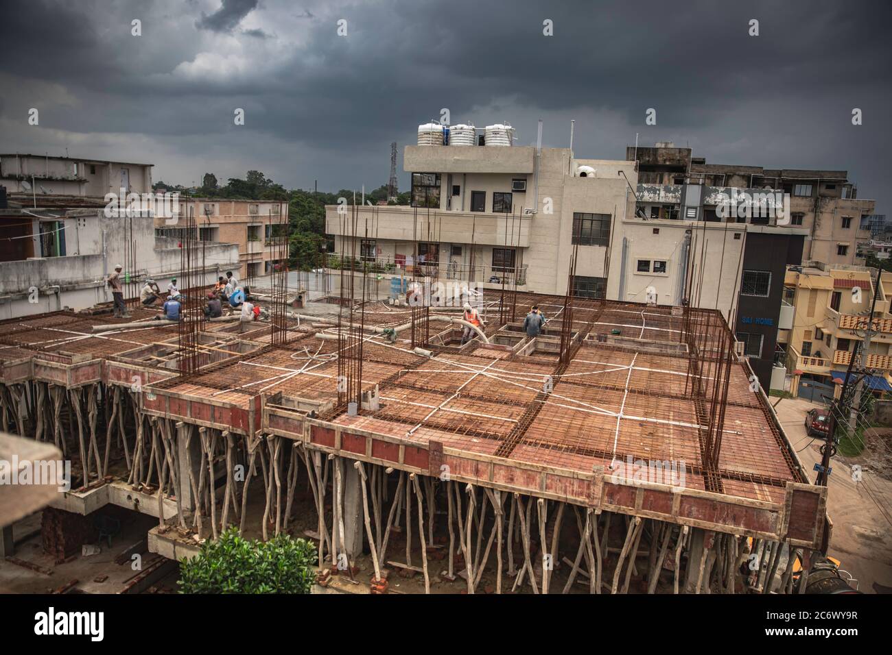 India Building Construction High Resolution Stock Photography and ...