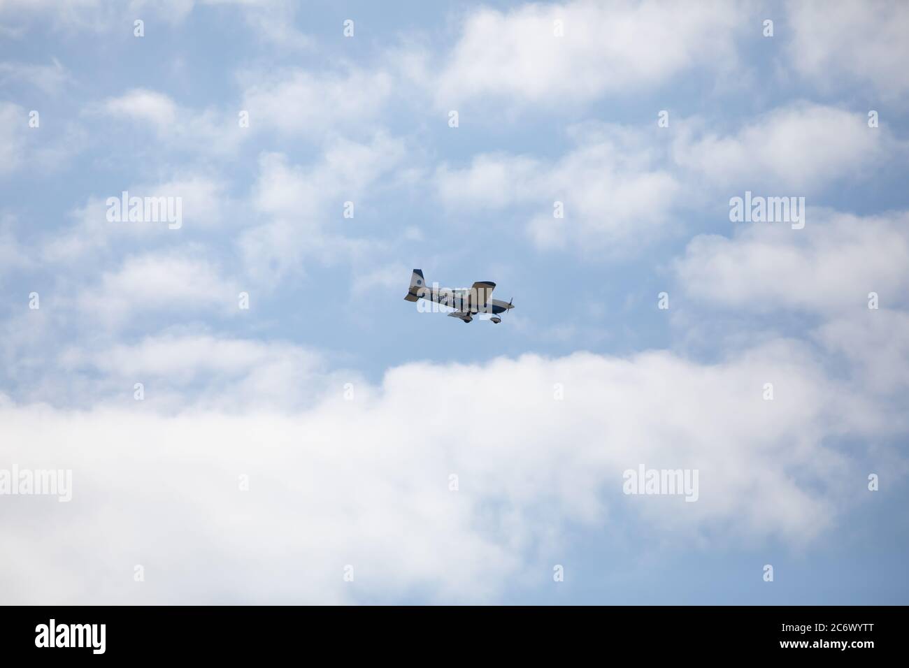 Gulfstream AA-5B Tiger prepares to land at London Biggin Hill Airport ...