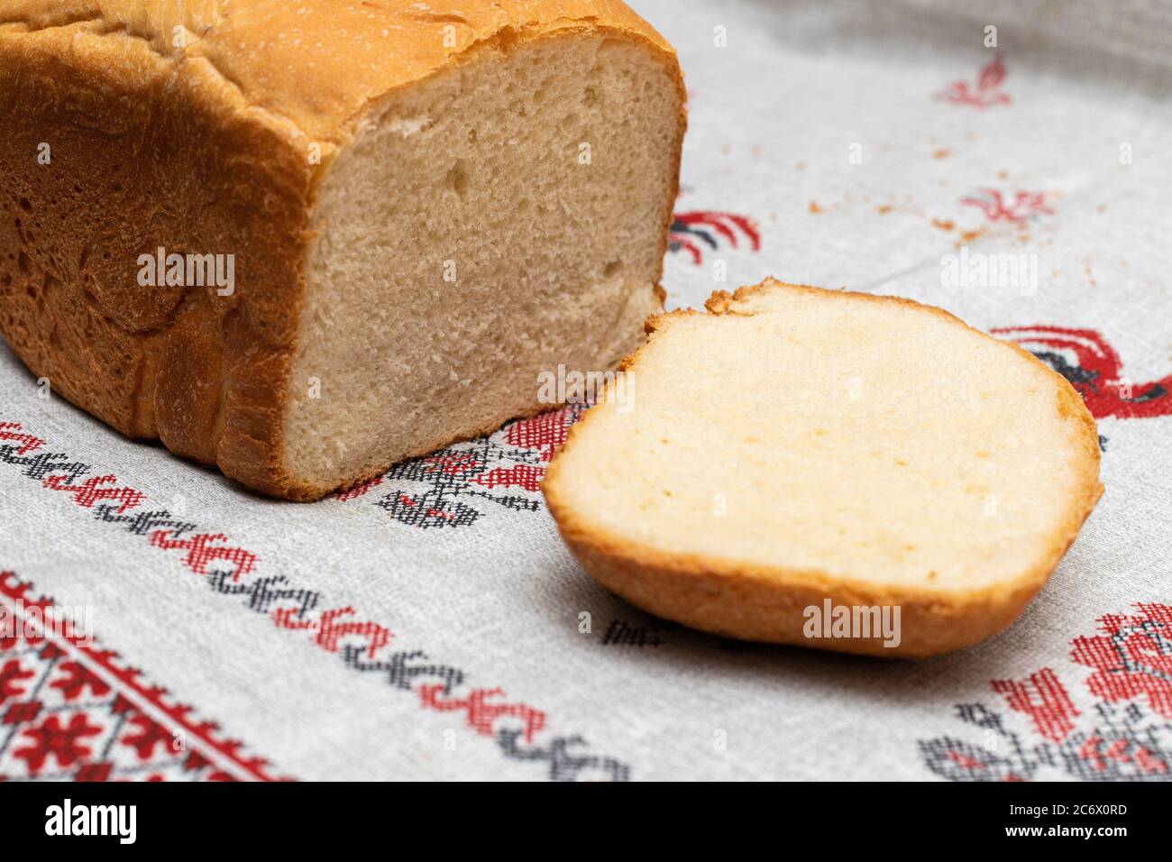 Patterned bread hi-res stock photography and images - Alamy