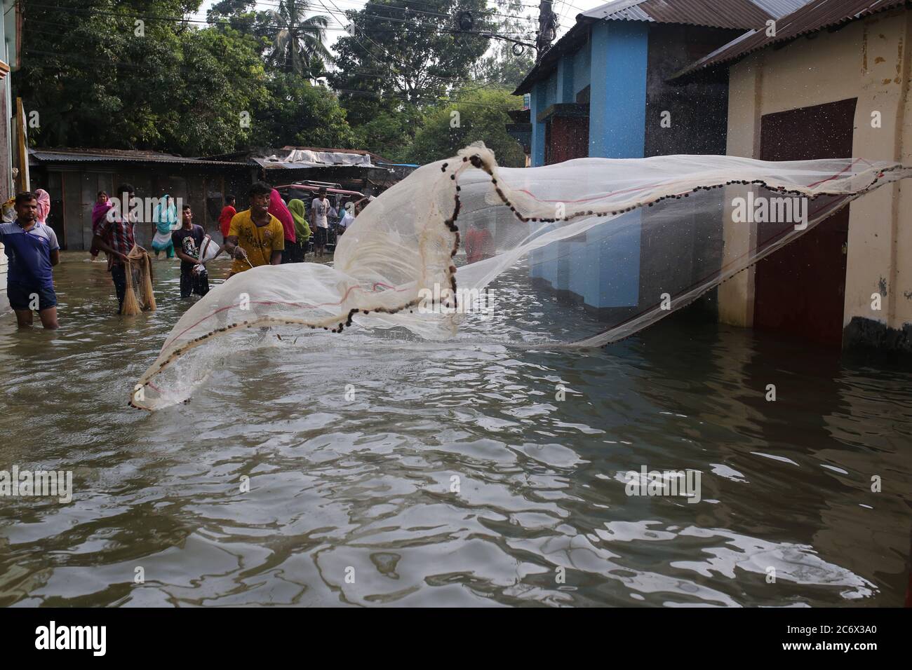 Flood affected people seen during the monsoon flood in Gaibandha, in ...