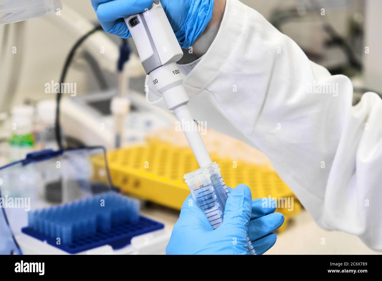 Container transfers hi-res stock photography and images - Alamy