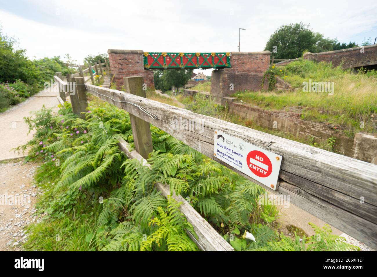 Manchester bolton canal hi-res stock photography and images - Alamy