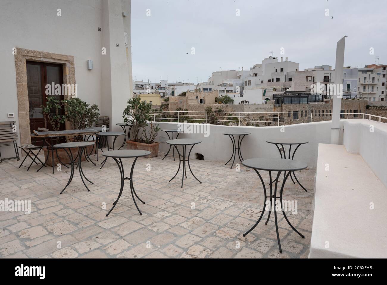 Empty restaurant without tourists hi-res stock photography and images ...