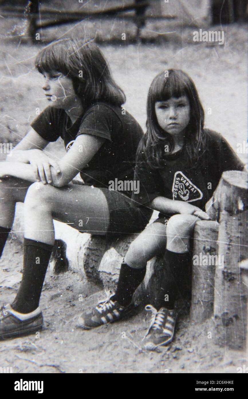 Fine 70s vintage black and white lifestyle photography of girls ...