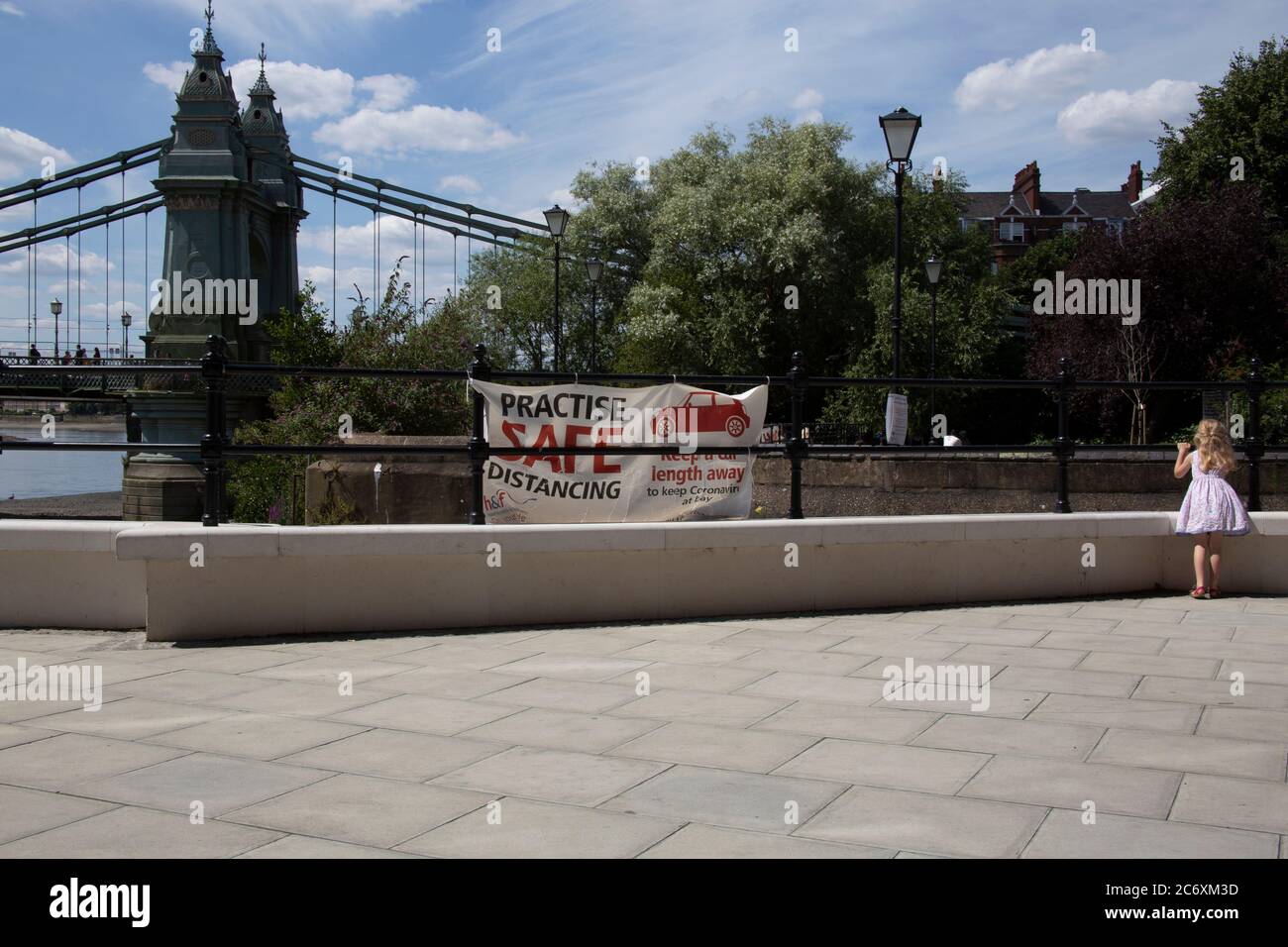 Hammersmith bridge and riverside, Thames Path, Hammersmith West London ...