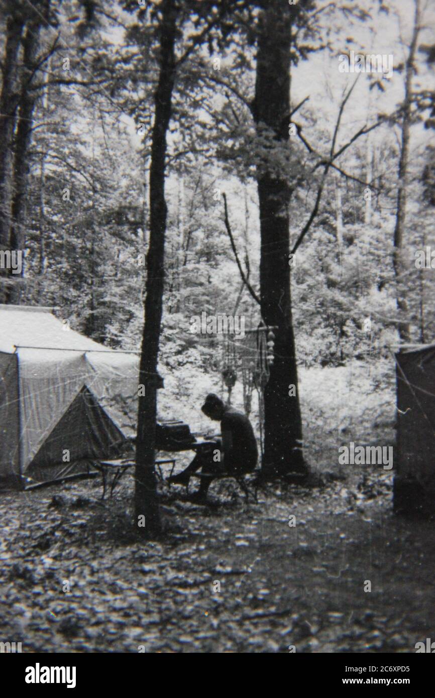 Fine 70s vintage black and white lifestyle photography of girls ...