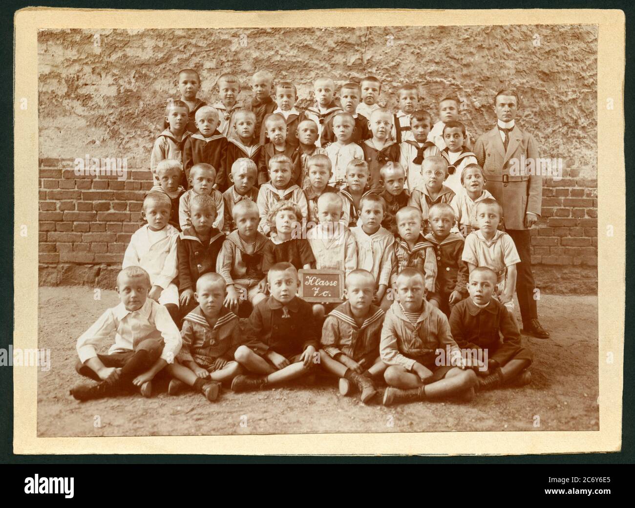 Klassenfoto hi-res stock photography and images - Alamy