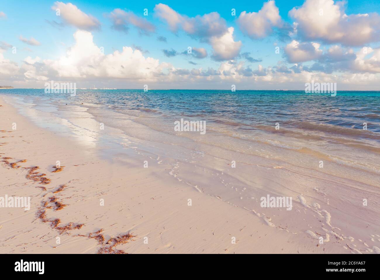 Serenity tropical beach - filter applied Stock Photo - Alamy