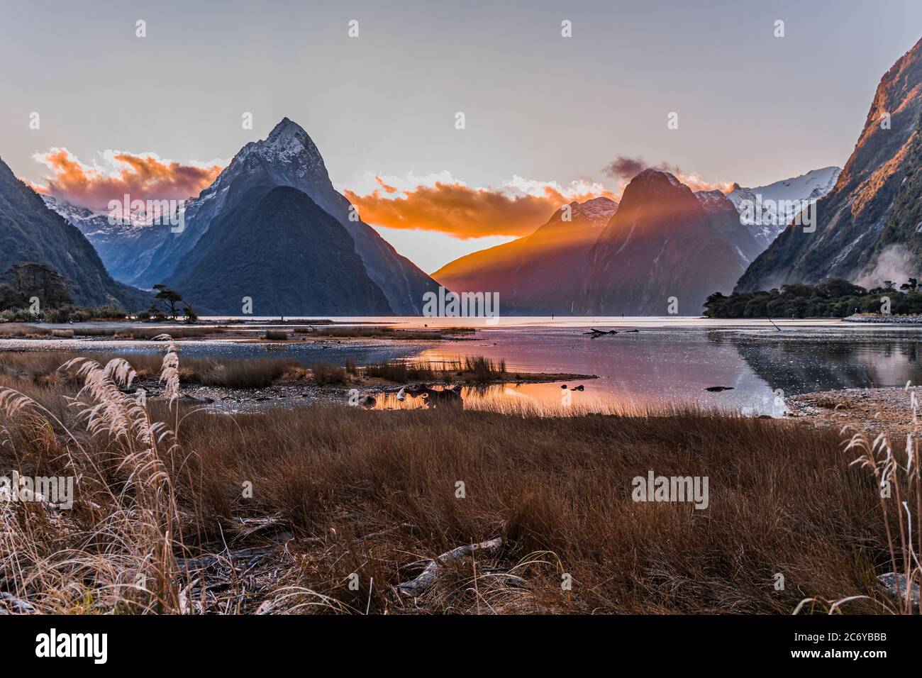 Mitre Peak, Milford Sound sunset Stock Photo - Alamy