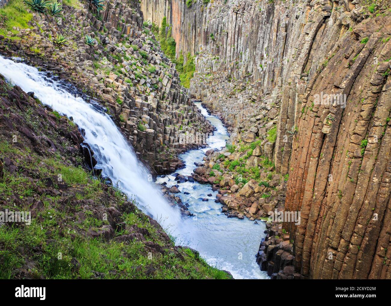 Wide View of the Prismas Basalticos, Hidalgo, Mexico Stock Photo - Alamy