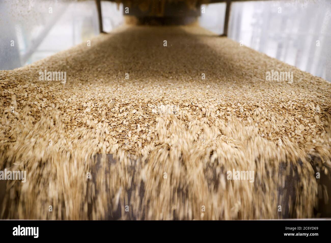 Oats expansion hi-res stock photography and images - Alamy
