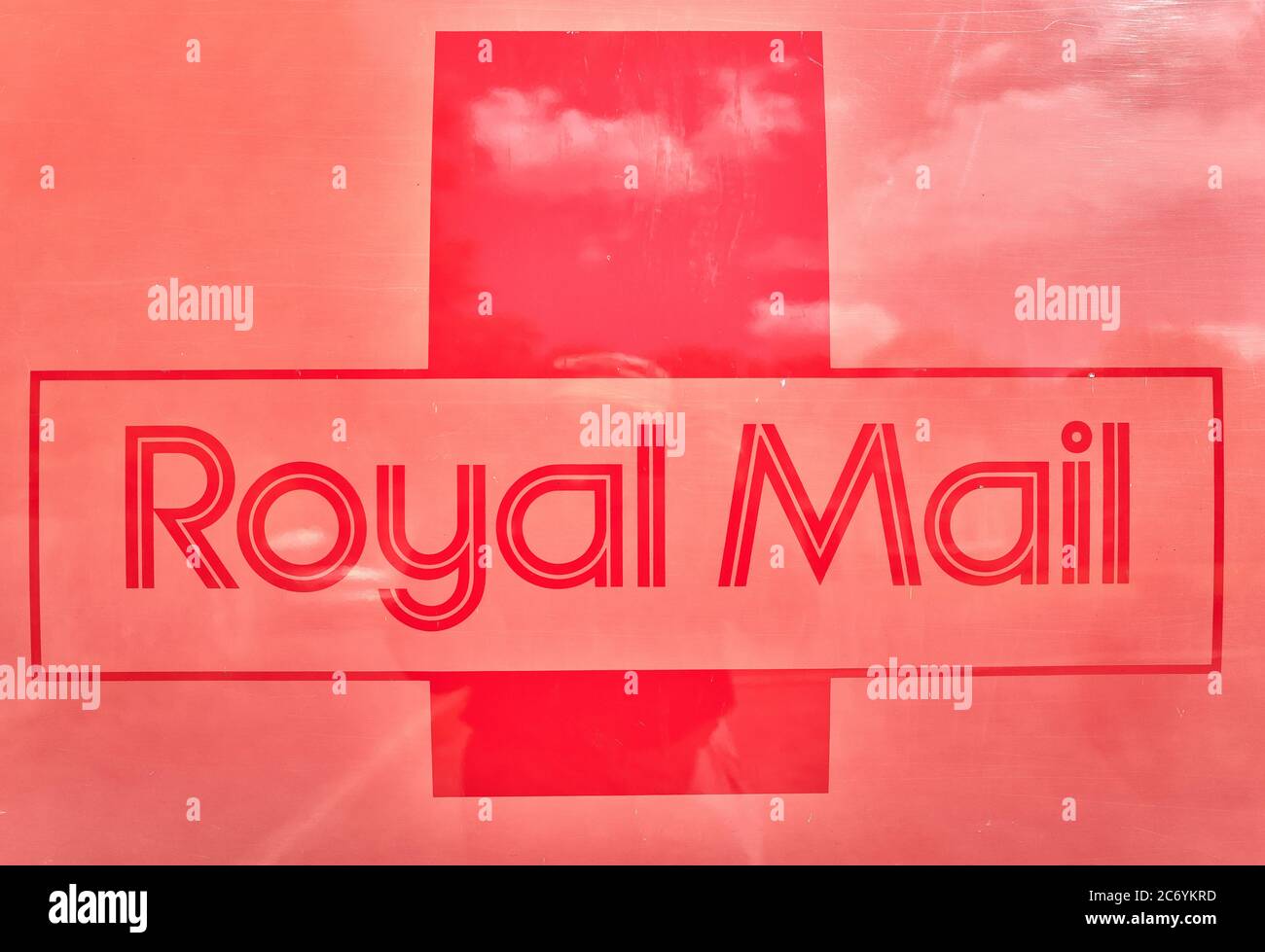 Royal mail logo hi-res stock photography and images - Alamy
