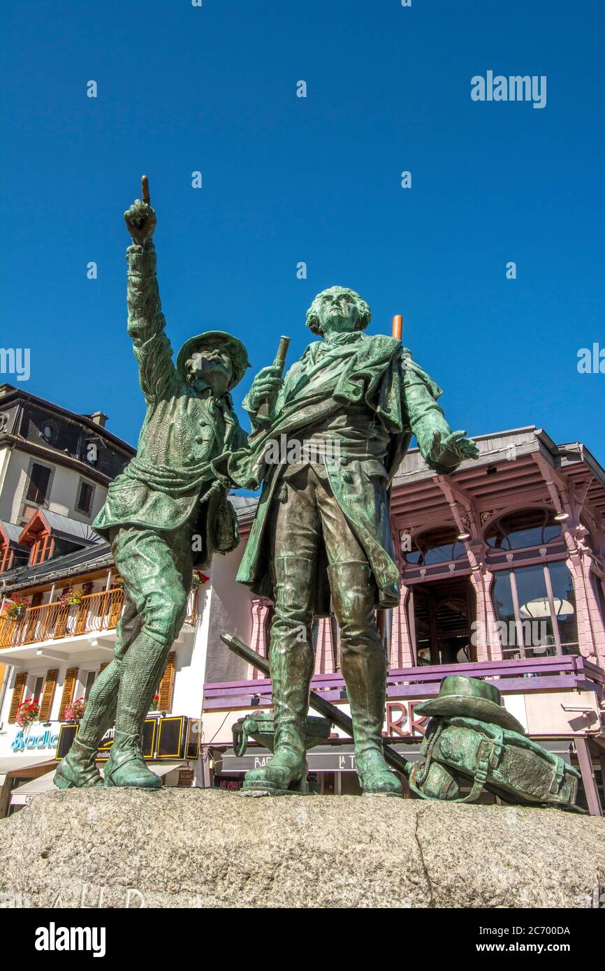 Statue of climbers Horace-Benedict de Saussure and Jacques Balmat ...