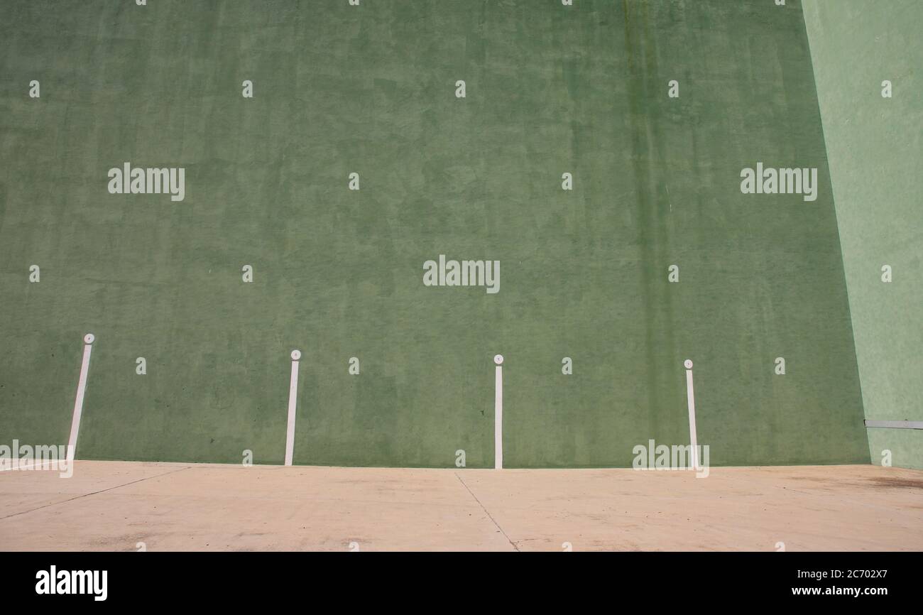 Fronton court hi-res stock photography and images - Alamy