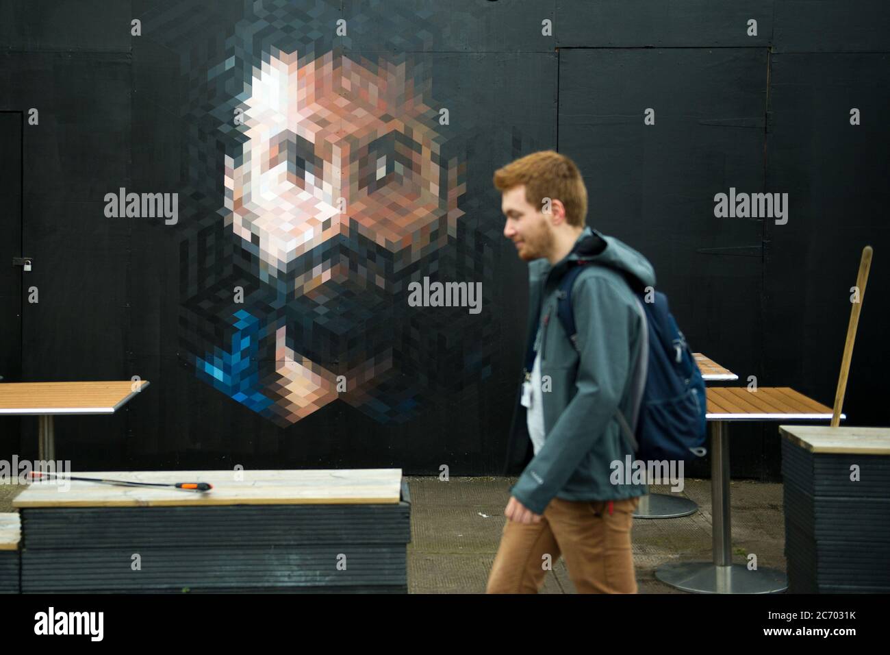 New muraals on the clutha bar hi-res stock photography and images - Alamy