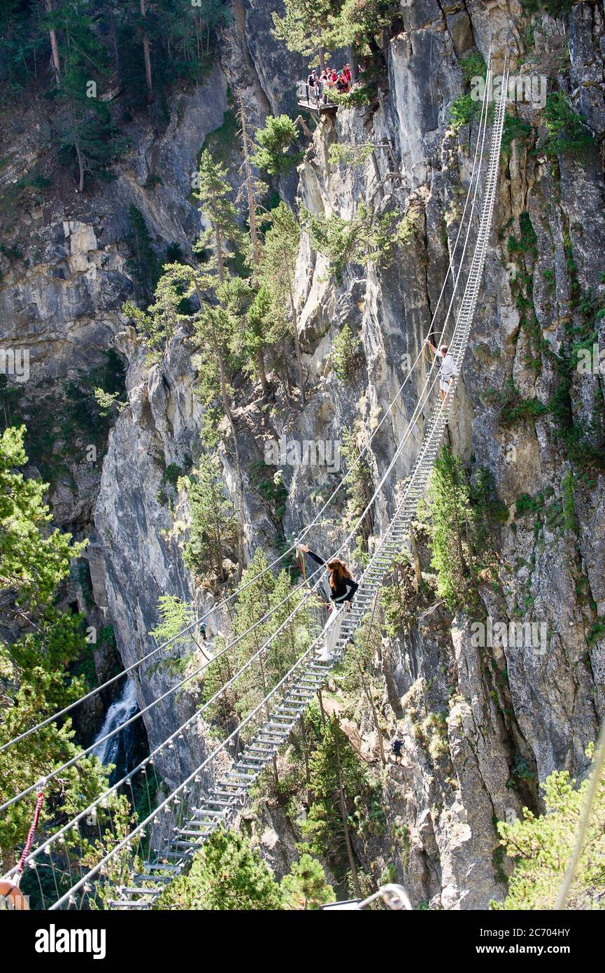 Tibetan bridge hi-res stock photography and images - Alamy