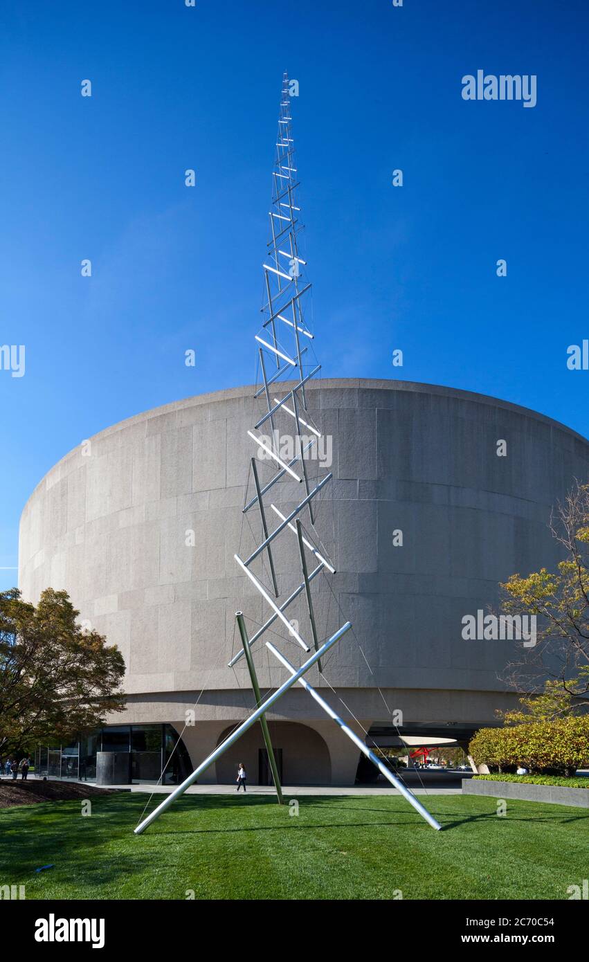 Needle Tower by sculptor Kenneth Snelson, Hirshhorn Museum and ...