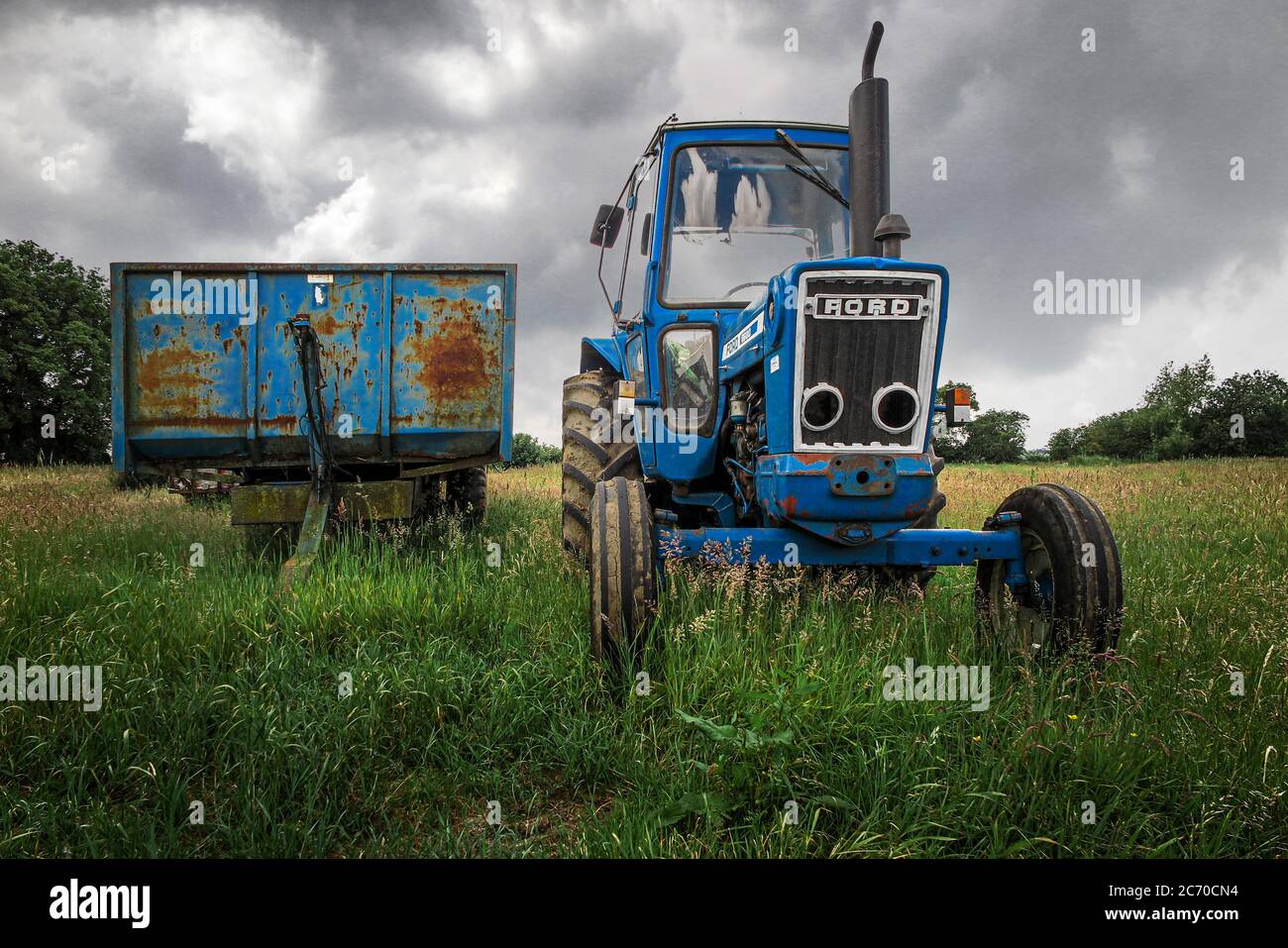 Ford 6600 tractor hi-res stock photography and images - Alamy