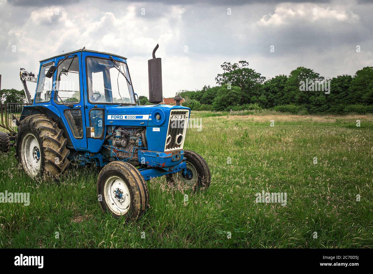 Ford 6600 tractor utility model Stock Photo - Alamy