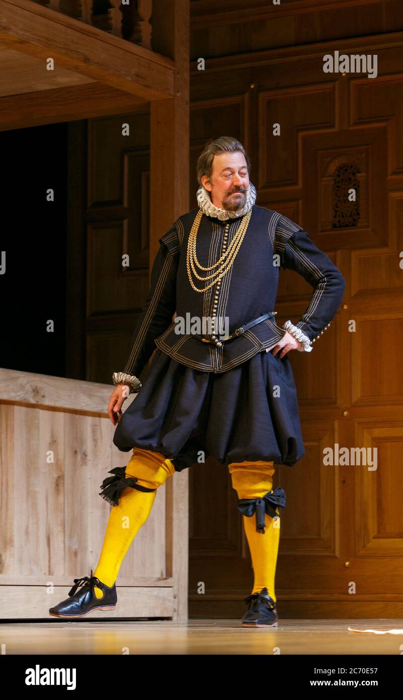 Twelfth night globe hi-res stock photography and images - Alamy