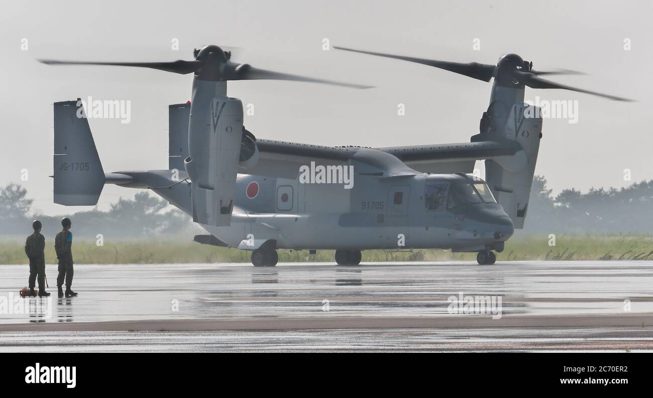 Japan Ground Self-Defense Force's first V-22 Osprey arrive at Camp ...