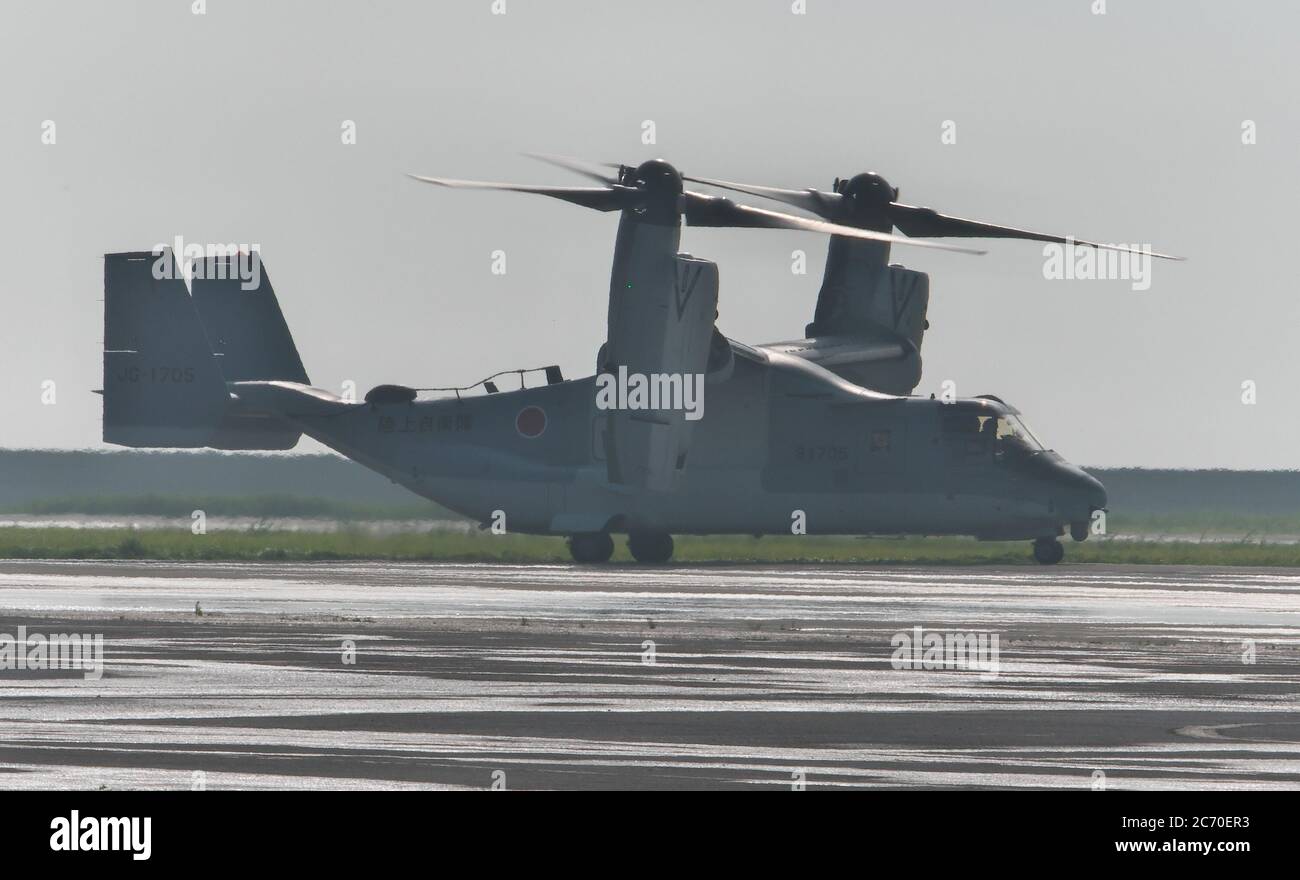 Japan Ground Self-Defense Force's first V-22 Osprey arrive at Camp ...