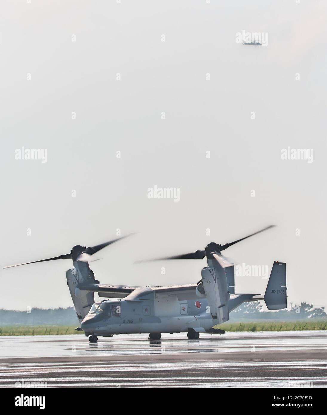 Japan Ground Self-Defense Force's first V-22 Osprey arrive at Camp ...