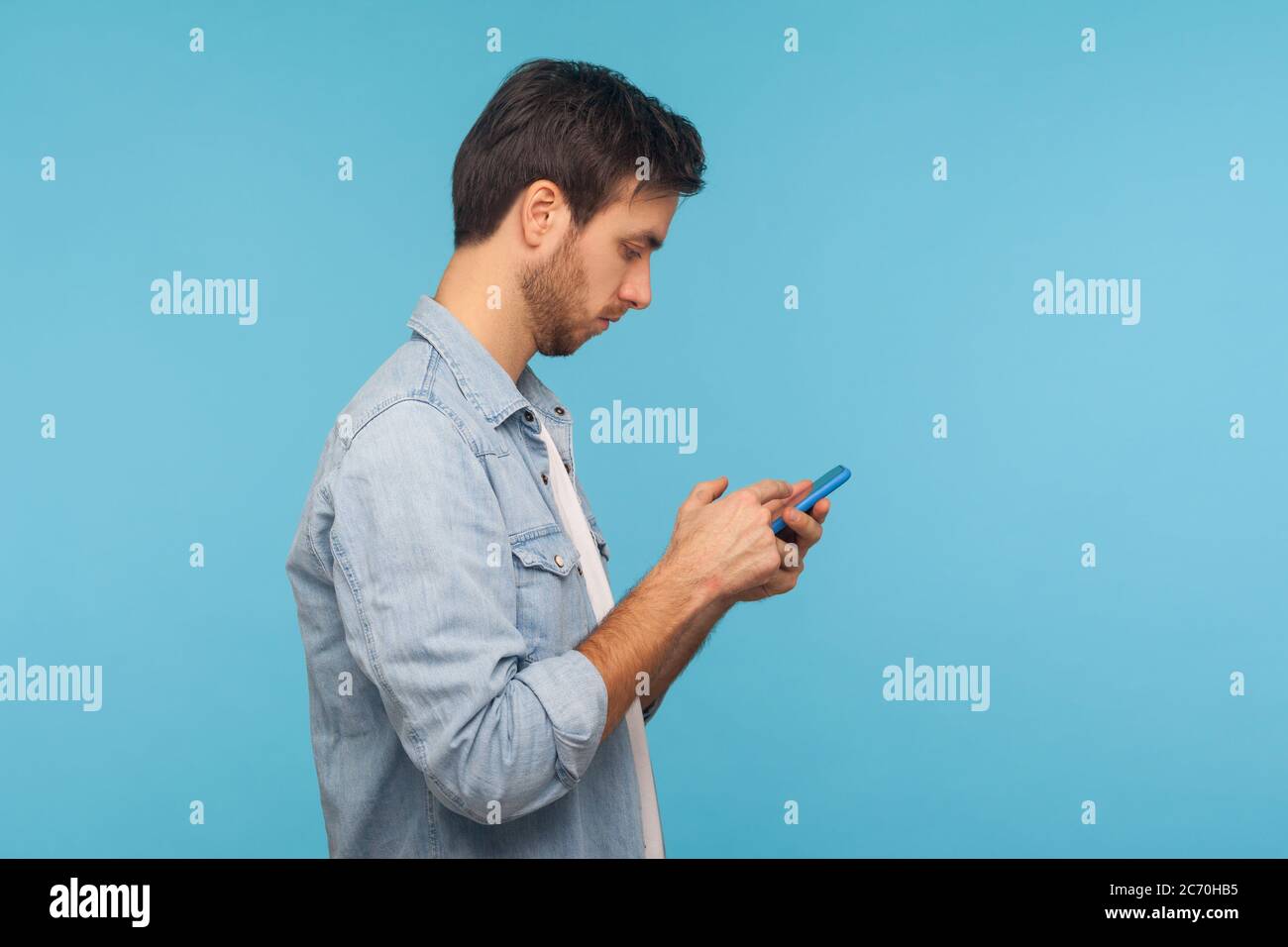 Telephone network worker on hi-res stock photography and images - Alamy