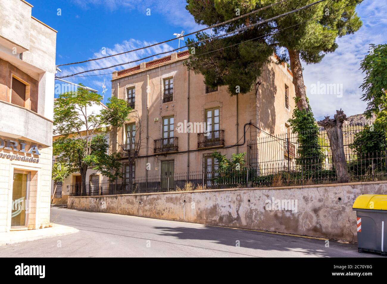 Distinctive brick house hi-res stock photography and images - Alamy