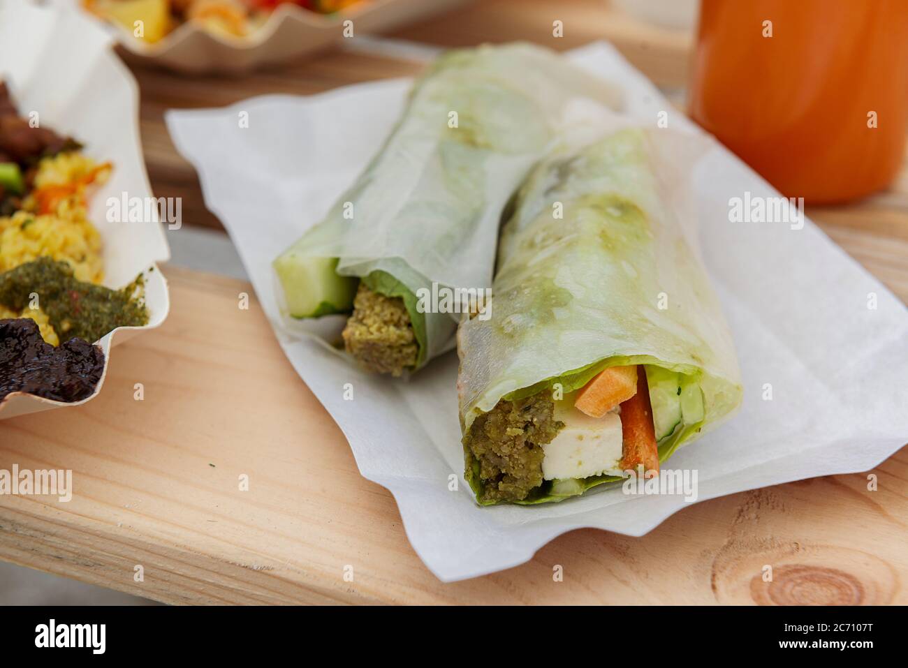 Vegan street food hi-res stock photography and images - Alamy