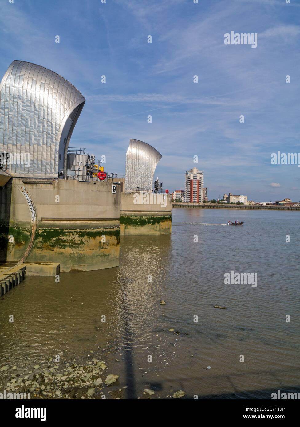 Flood defence uk hi-res stock photography and images - Alamy
