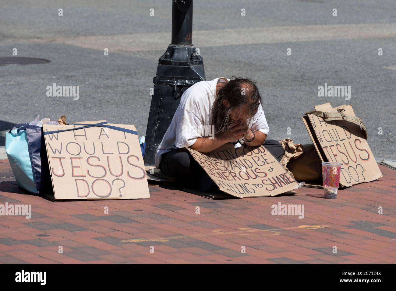 Homeless people boston hi-res stock photography and images - Alamy