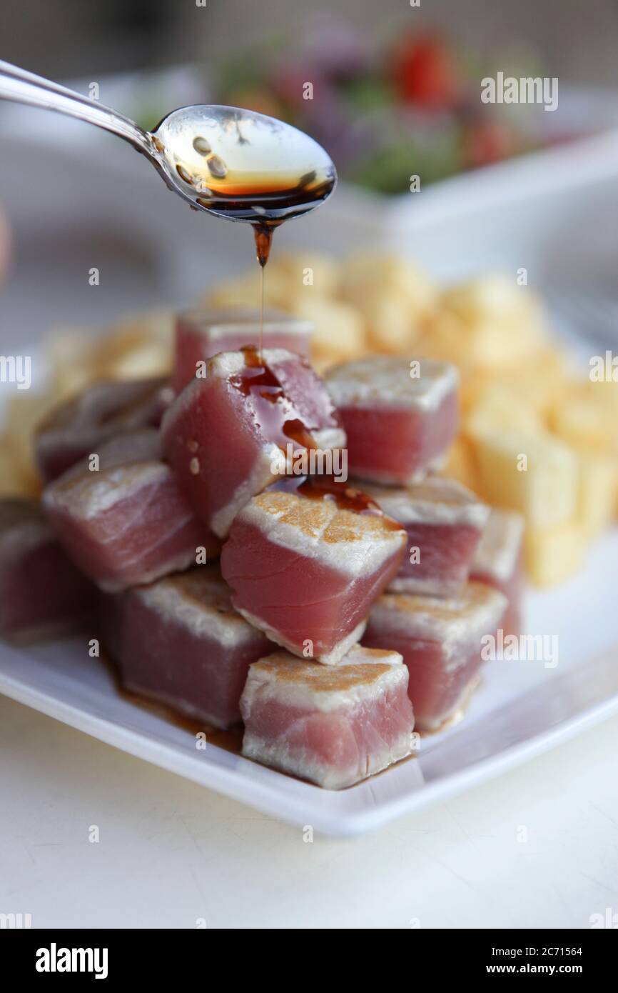 Burnt tuna hi-res stock photography and images - Alamy