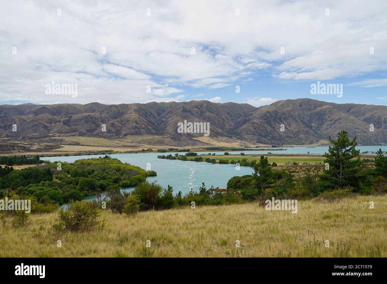Lake Aviemore - landscape clouds sky Stock Photo - Alamy