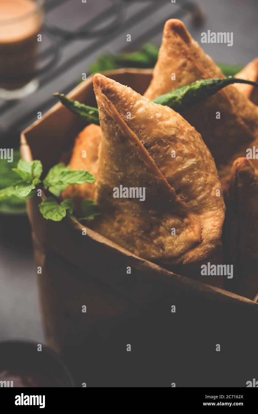 Samosa - Triangle shape fried / baked pastry with savoury filling ...