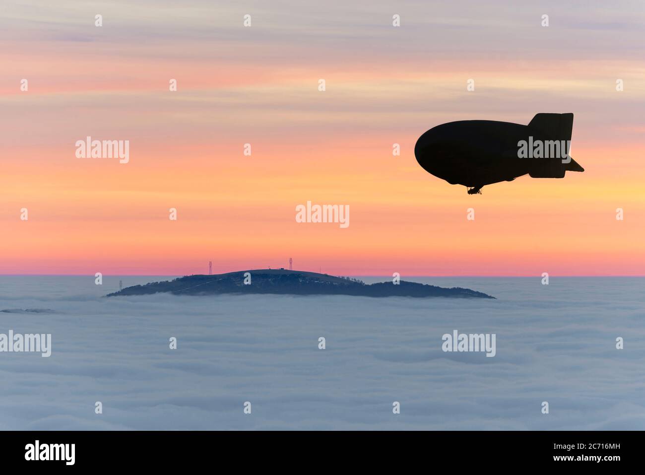 Blimp silhouette hi-res stock photography and images - Alamy