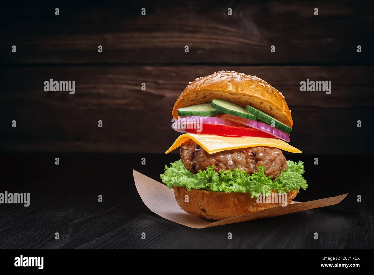 Classic burger hi-res stock photography and images - Alamy