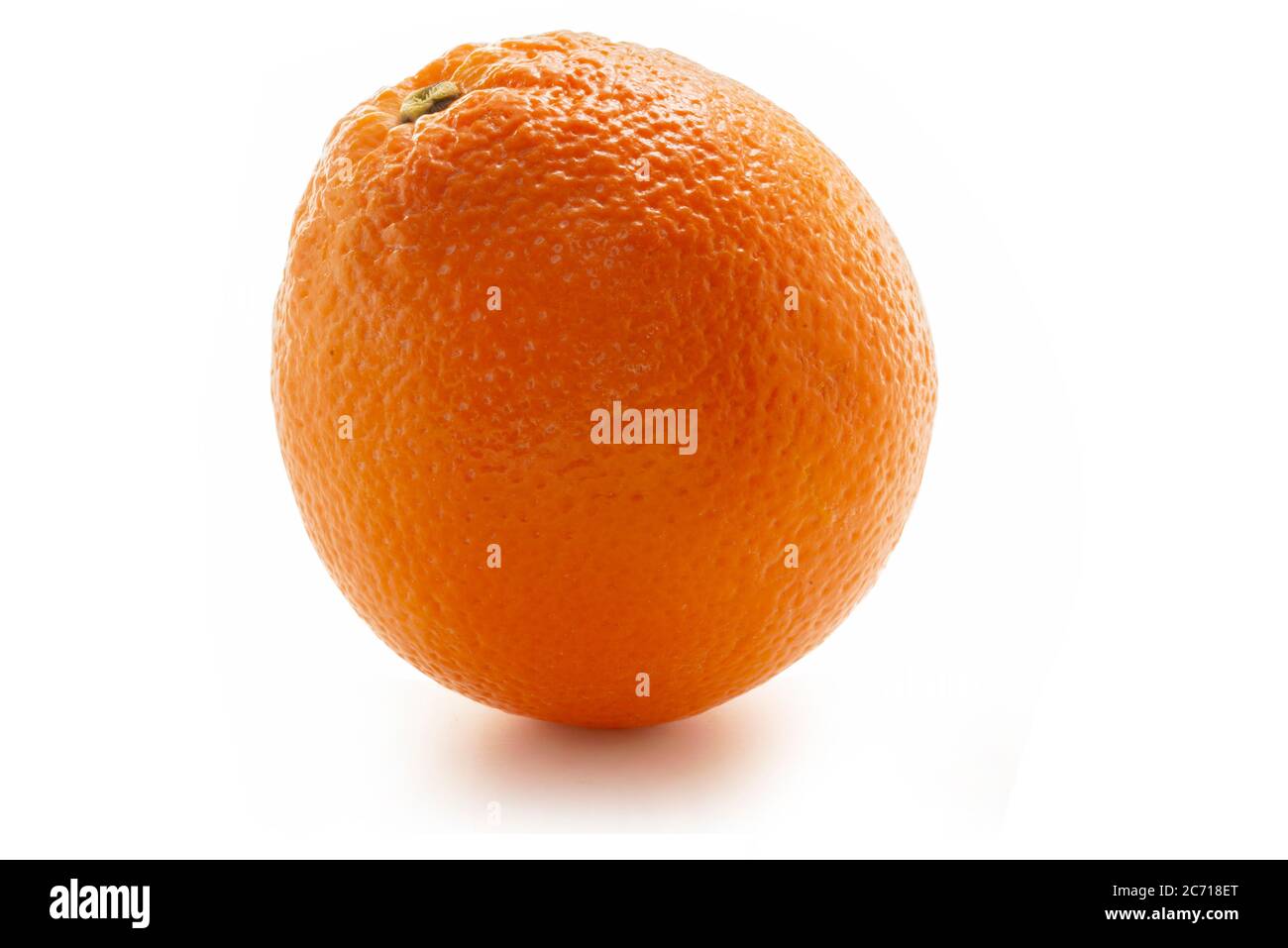 Single orange isolated Stock Photo - Alamy
