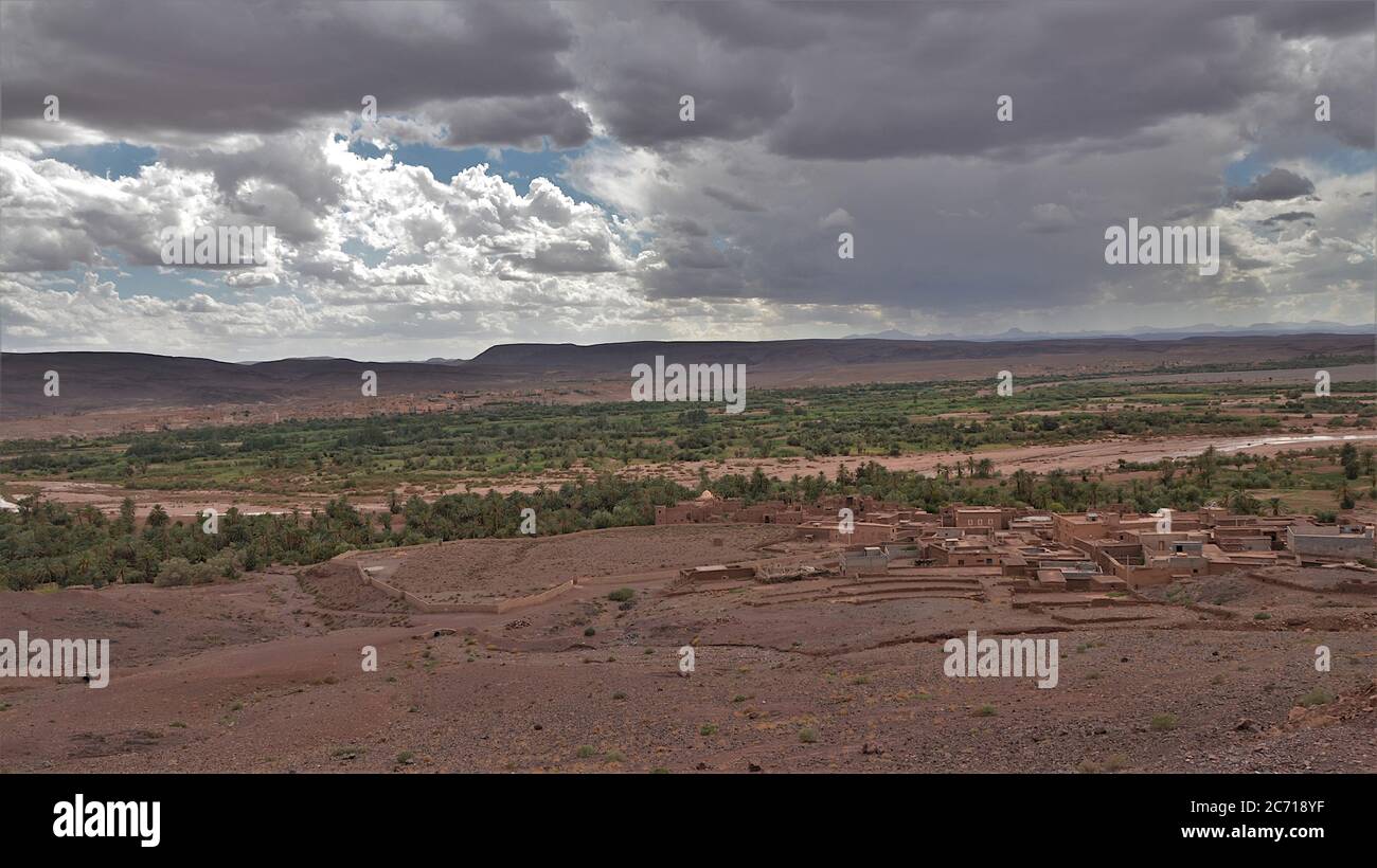High atlas landscape hi-res stock photography and images - Alamy
