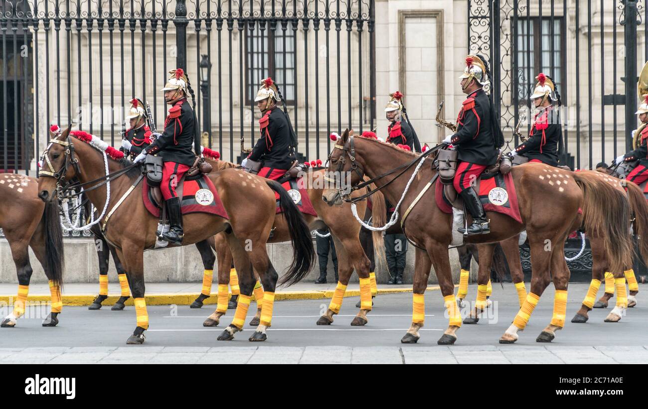 Peru president palace guard hi-res stock photography and images - Alamy
