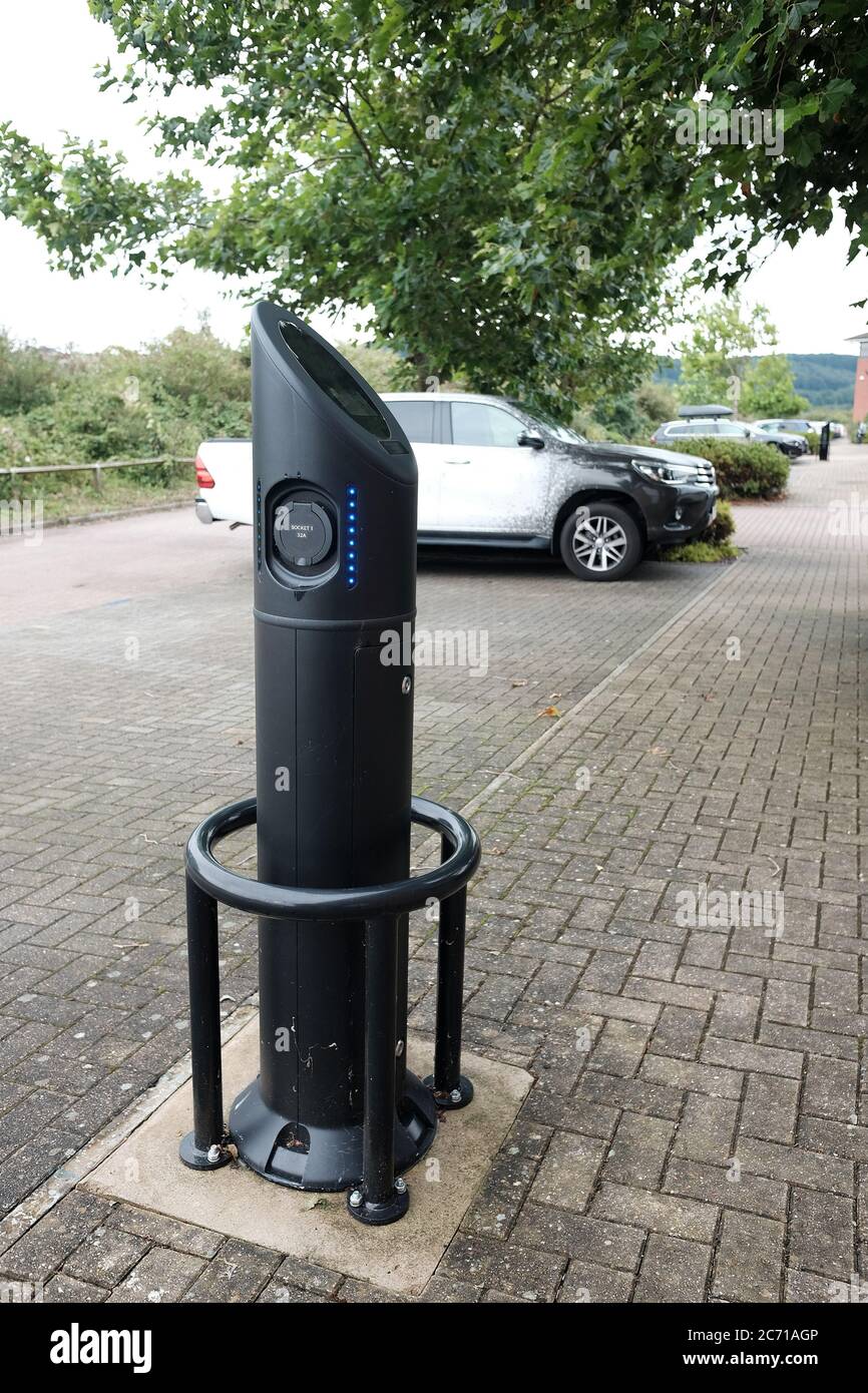 August 2019 - Car electric charging point at an office complex Stock ...