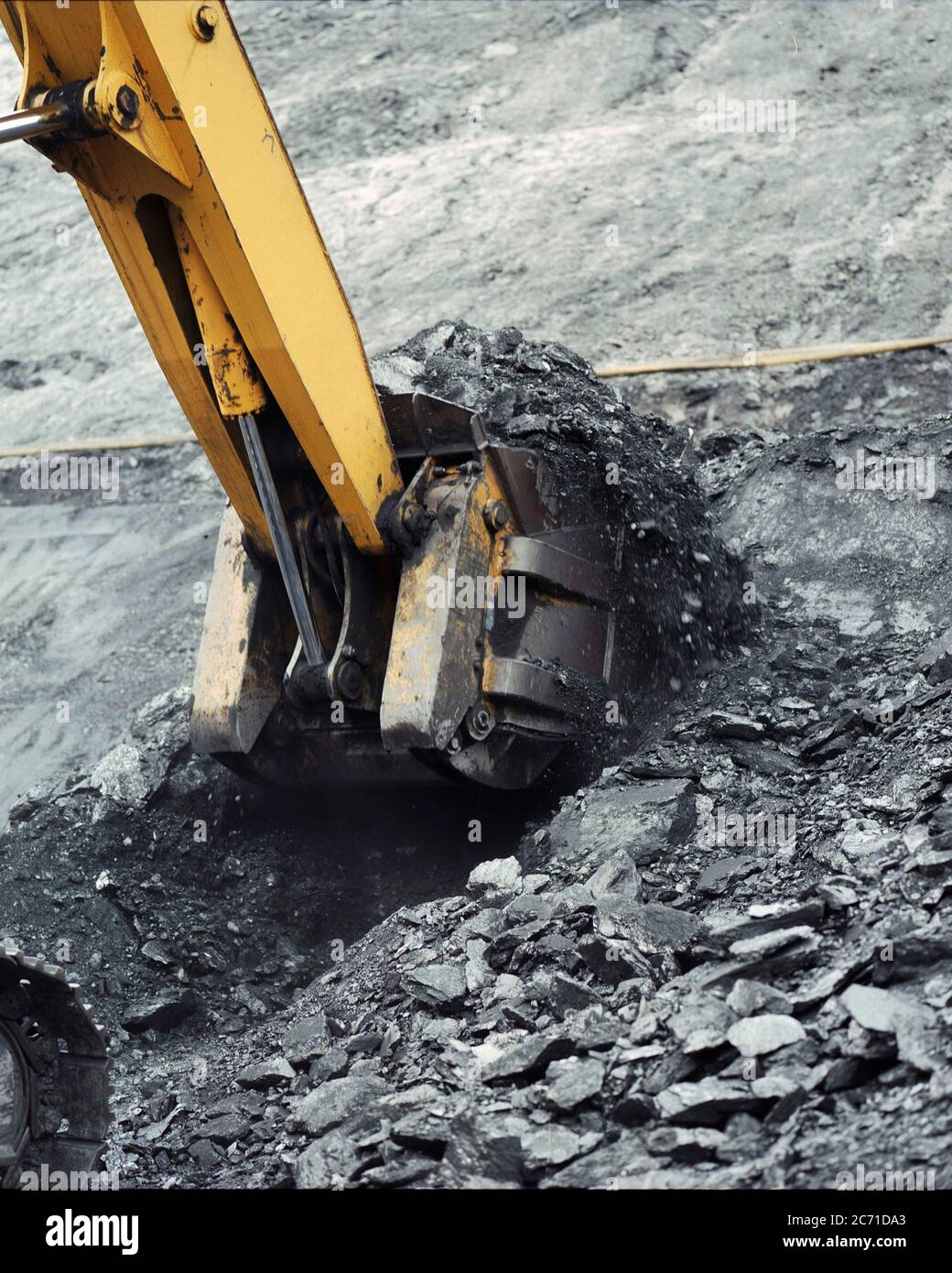 Ffos lass opencast coal mine hi-res stock photography and images - Alamy