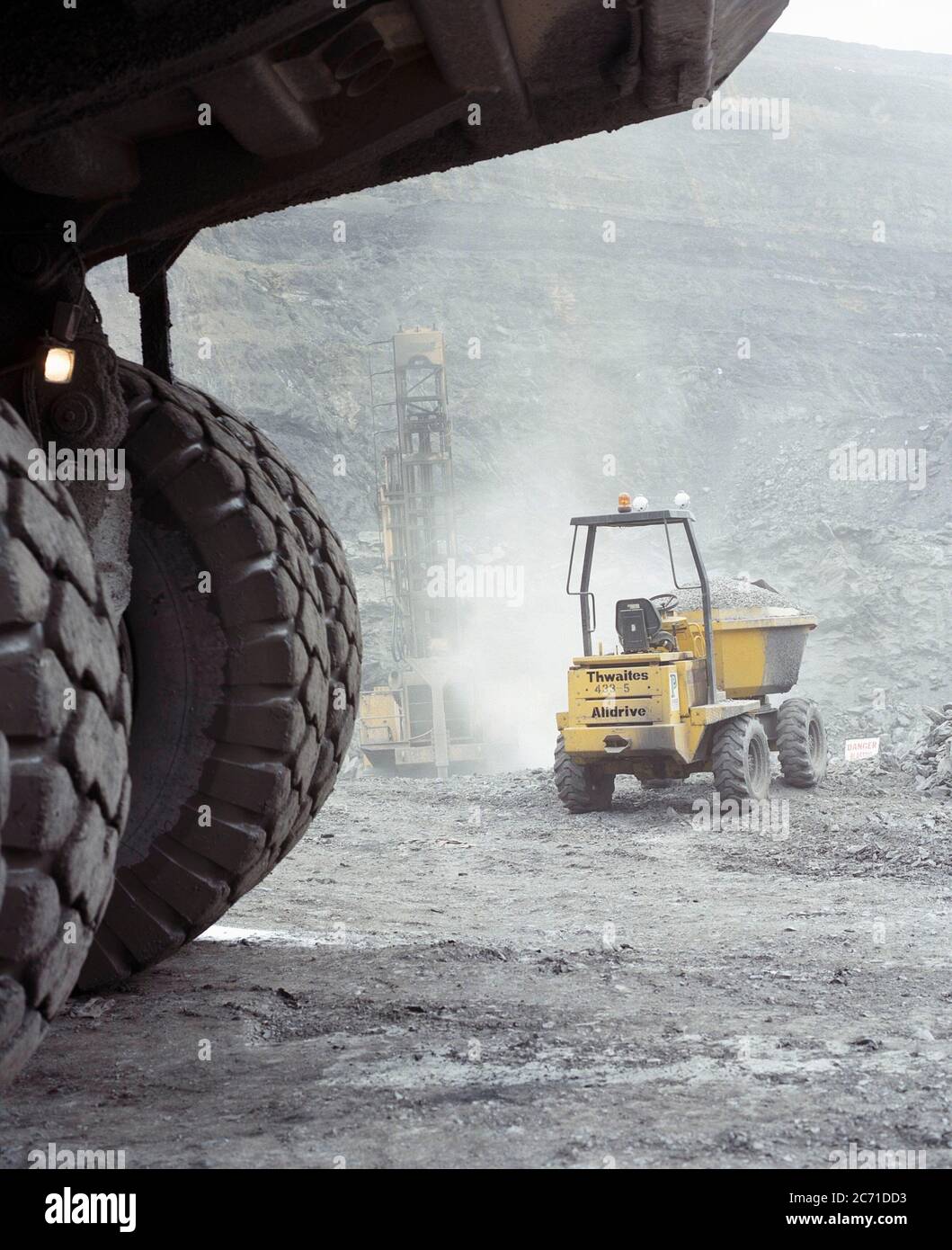 Ffos lass opencast coal mine hi-res stock photography and images - Alamy