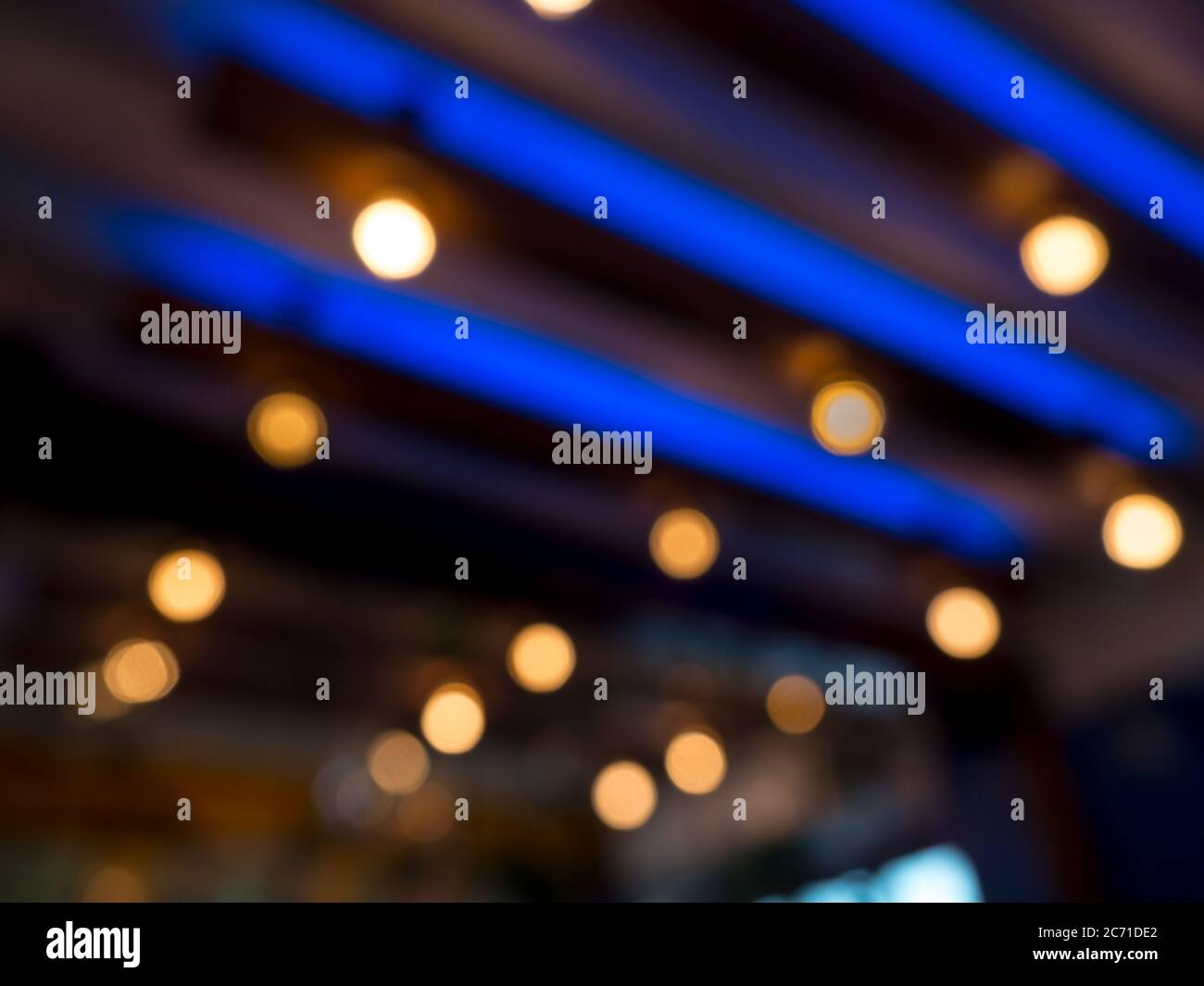 Blurred background of ceiling decoration with vintage light bulbs ...
