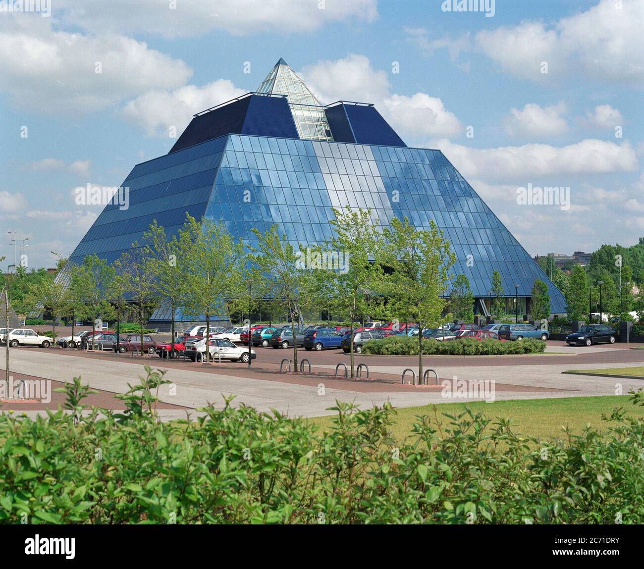 The then brand new Kings Valley pyramid shaped office building at Kings ...