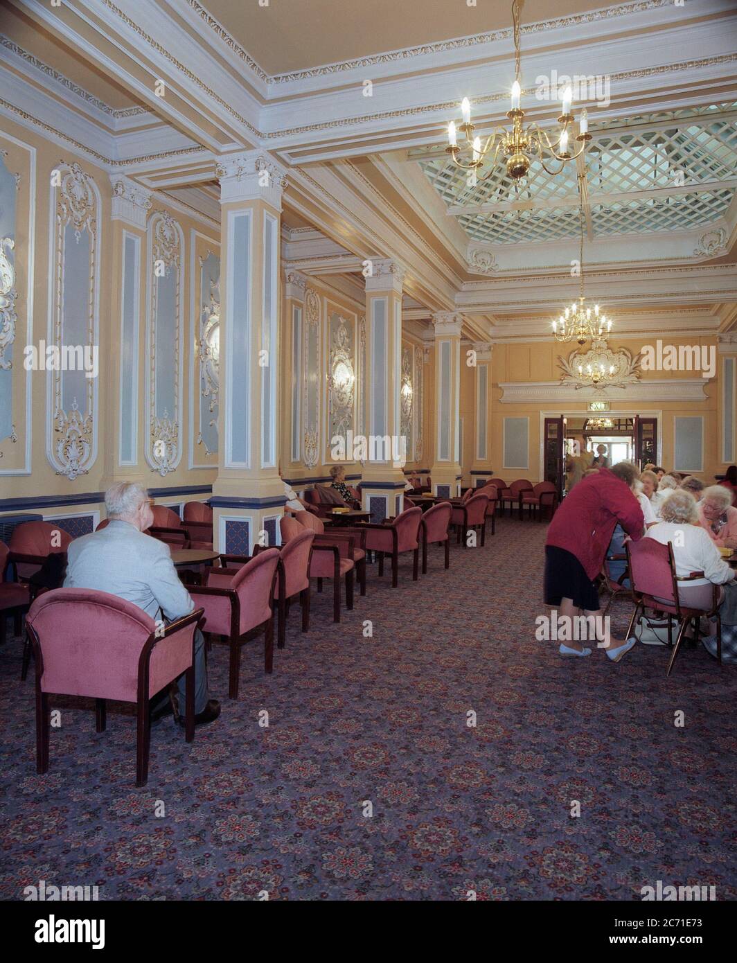 Metropole hotel blackpool uk hi-res stock photography and images - Alamy