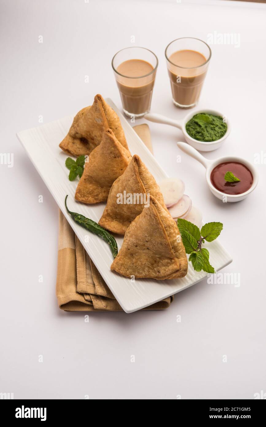 Snacks triangle vegetable patties hi-res stock photography and images ...